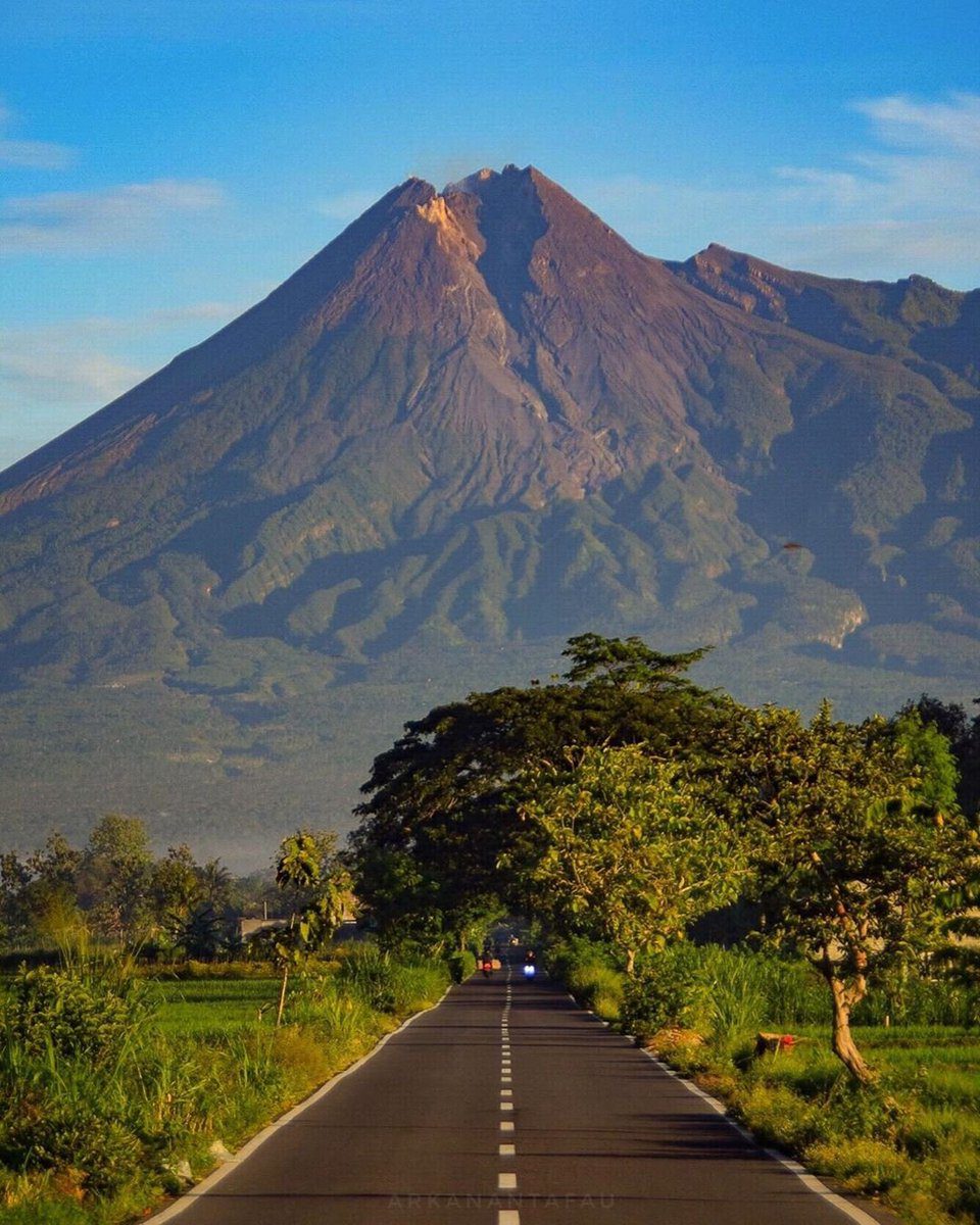 Gunung Merapi Holiday – Bhineka Bali Holiday